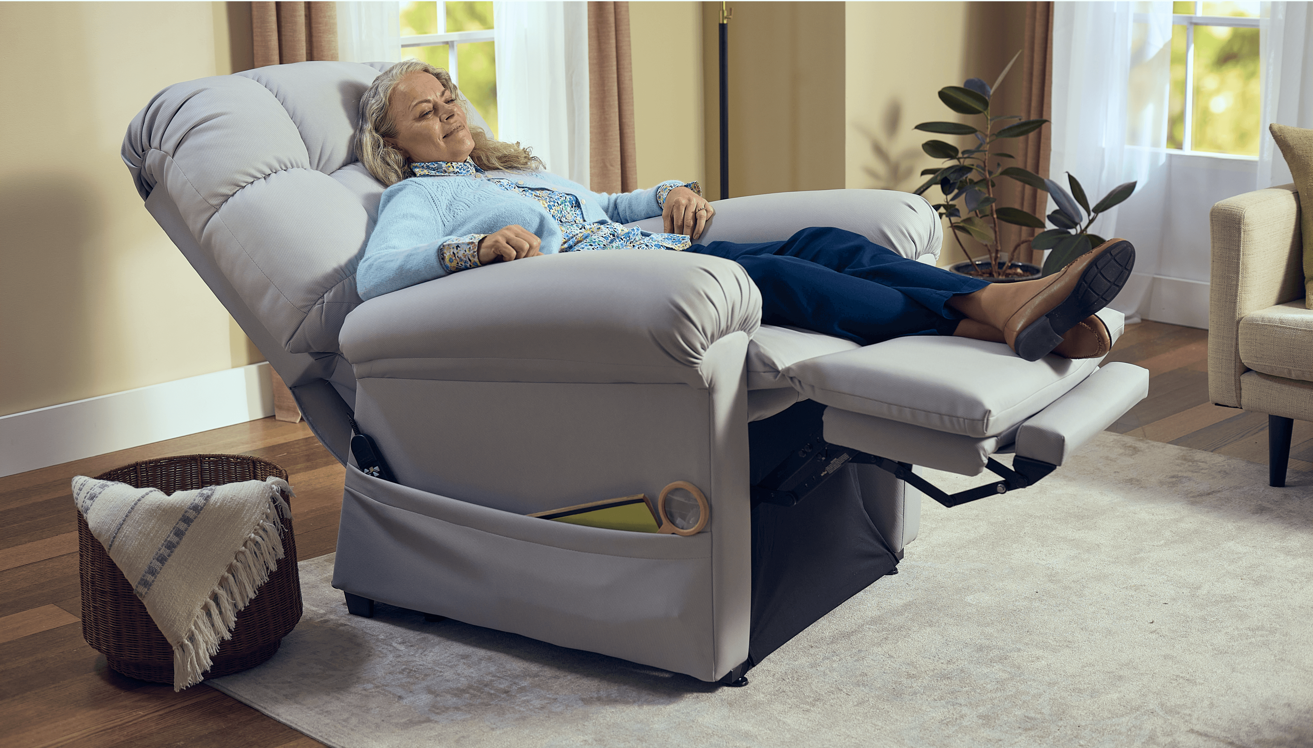 The Ultimate Guide to Sleeper Lift Chair Recliners – Lift Chair Heaven